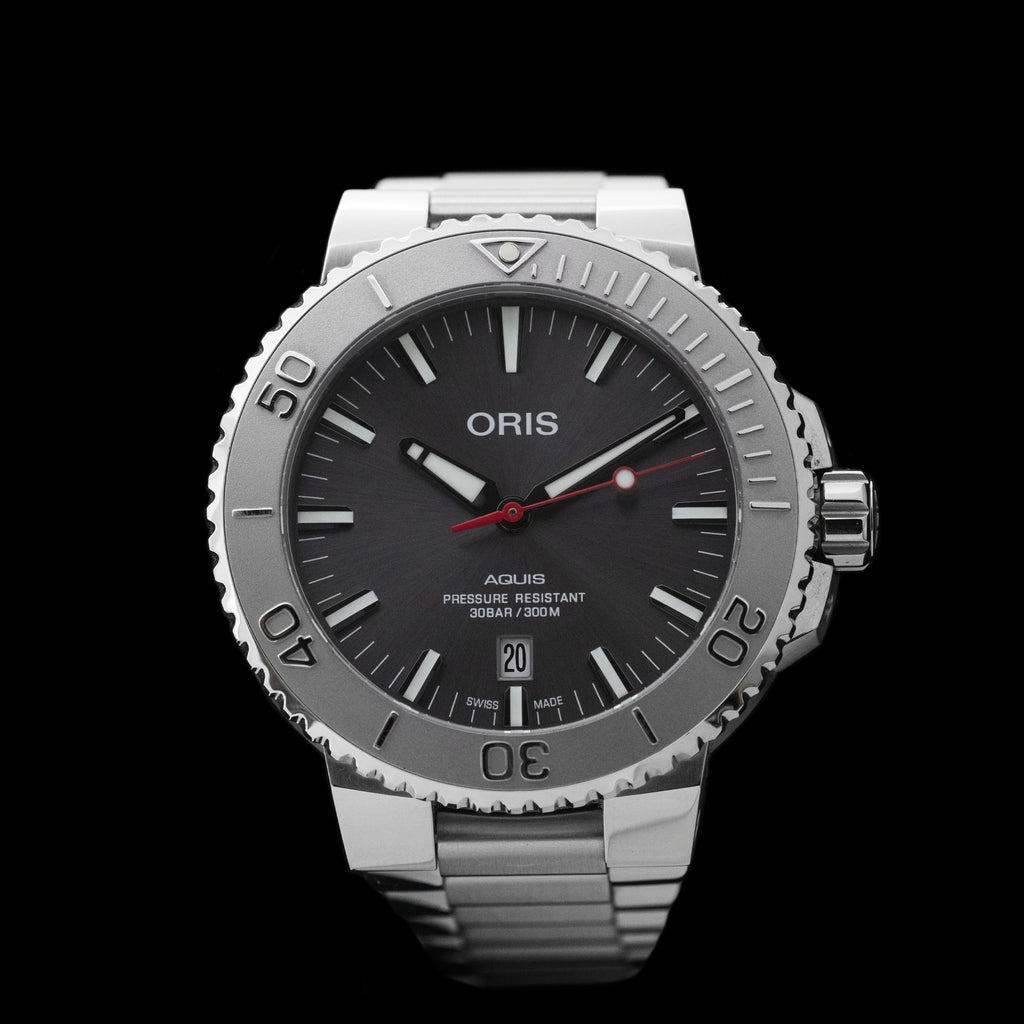 Oris - 2021 Aquis Date Relief – FiveFortyFive